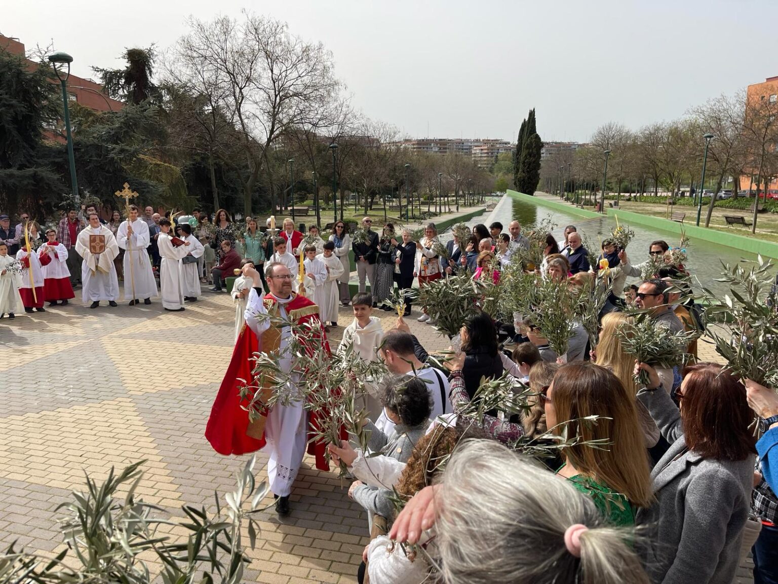 Imágenes del Domingo de Ramos 2024 - Parroquia San Juan de Ávila